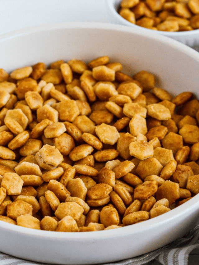 Air Fryer Buffalo Oyster Crackers - Fork To Spoon
