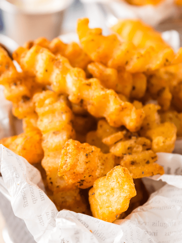 Copycat Checkers Seasoned Fries Recipe - Fork To Spoon