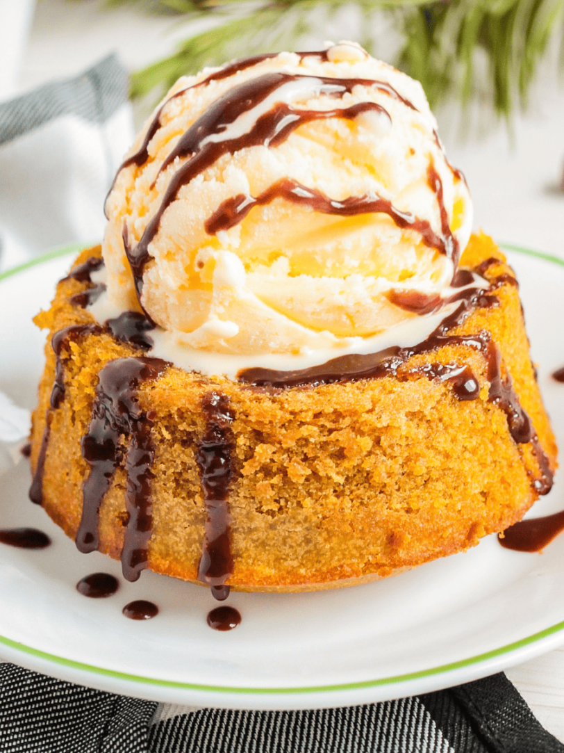 Air Fryer Copycat Chili's Molten Lava Cake - Fork To Spoon