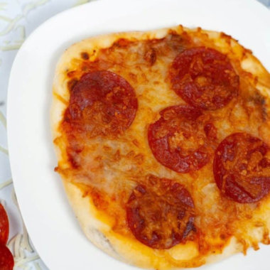 Air Fryer Pepperoni Naan Pizza - Fork To Spoon