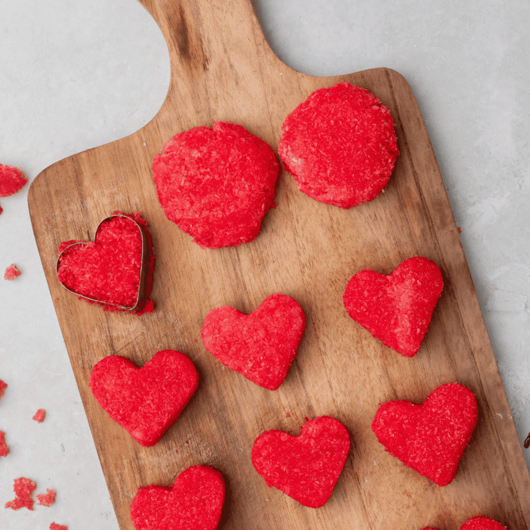 Easy Valentine's Day Cake Pops - Fork To Spoon