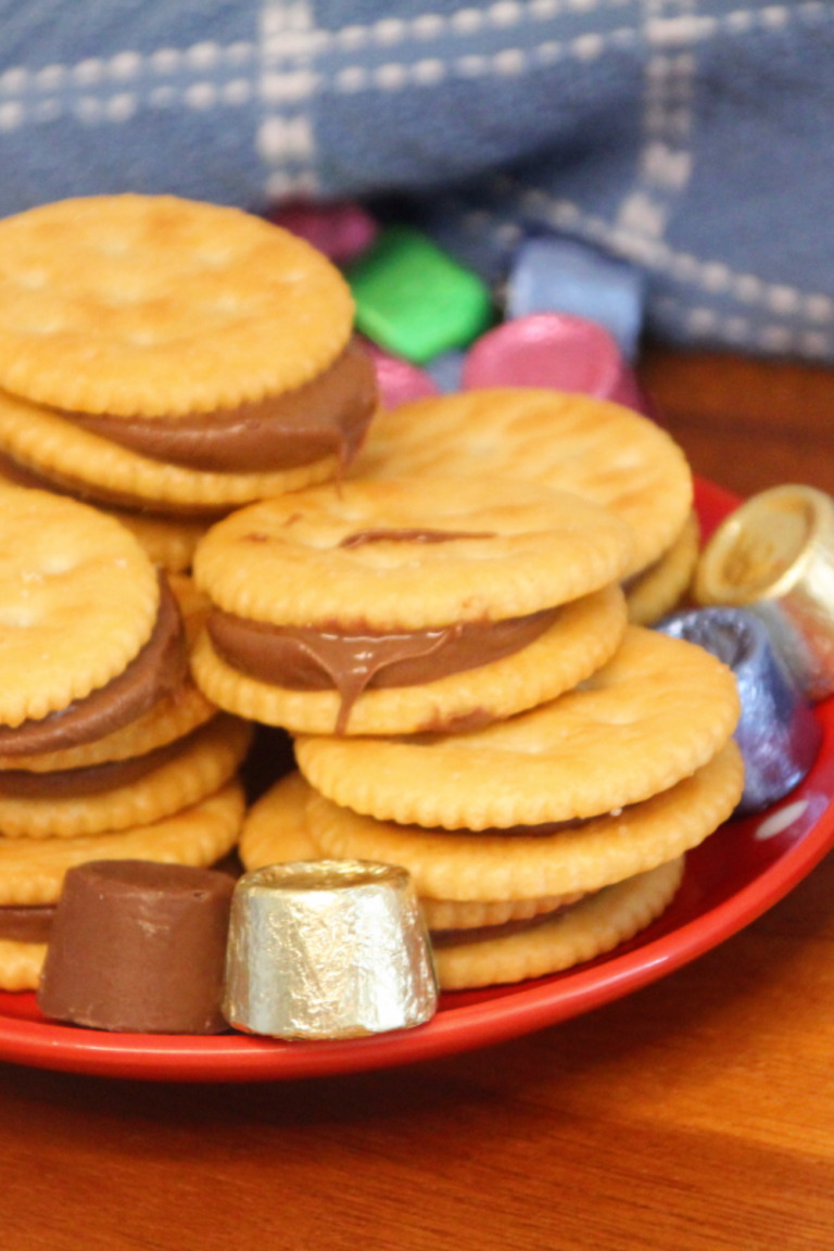 Air Fryer Rolo Stuffed Ritz Crackers - Fork To Spoon