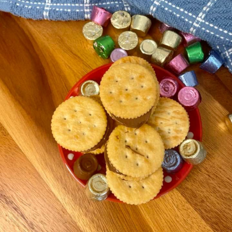 Air Fryer Rolo Stuffed Ritz Crackers - Fork To Spoon