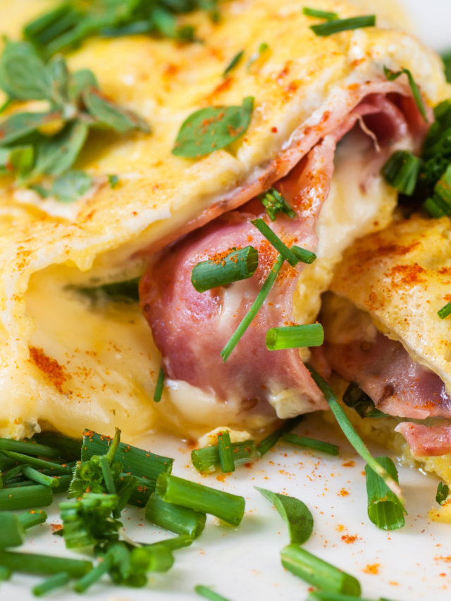 Air Fryer Eggwich Breadless Breakfast Sandwich - Fork To Spoon