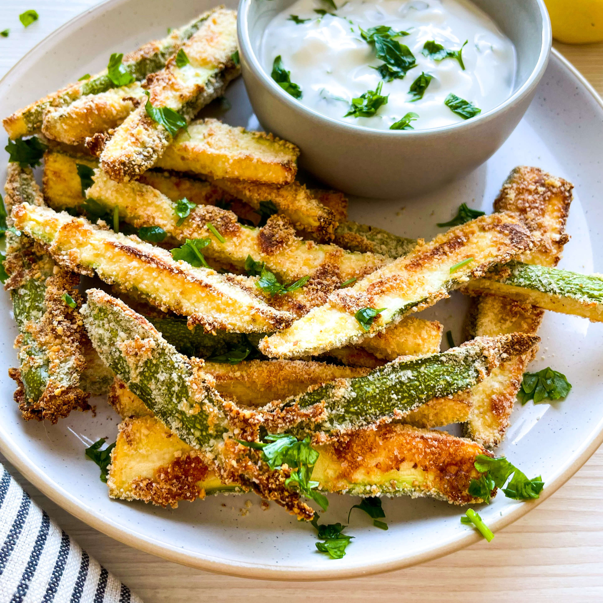 Copycat Wingstop Fry Seasoning Recipe (5-Minute Blend) - Fork To Spoon