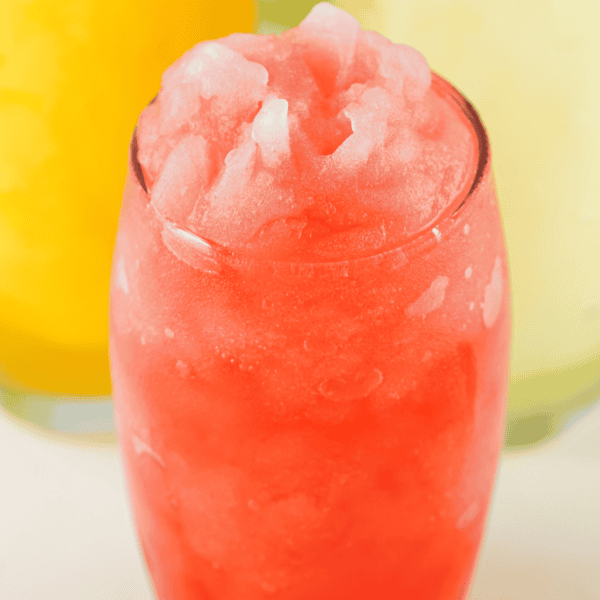 Red Robin Freckled Lemonade Recipe - Fork To Spoon