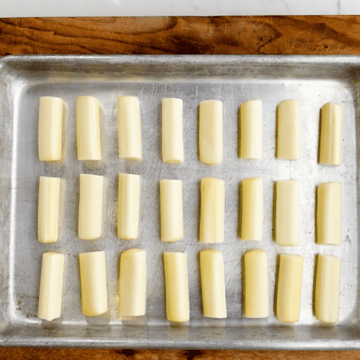 Crispy Arby’s Mozzarella Sticks Copycat Recipe - Fork To Spoon