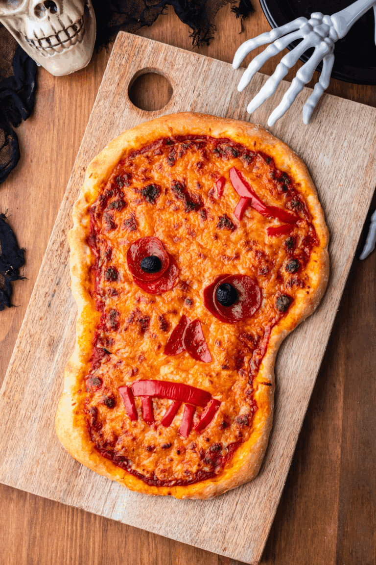 Easy Peasy Skull Halloween Pizza - Fork To Spoon
