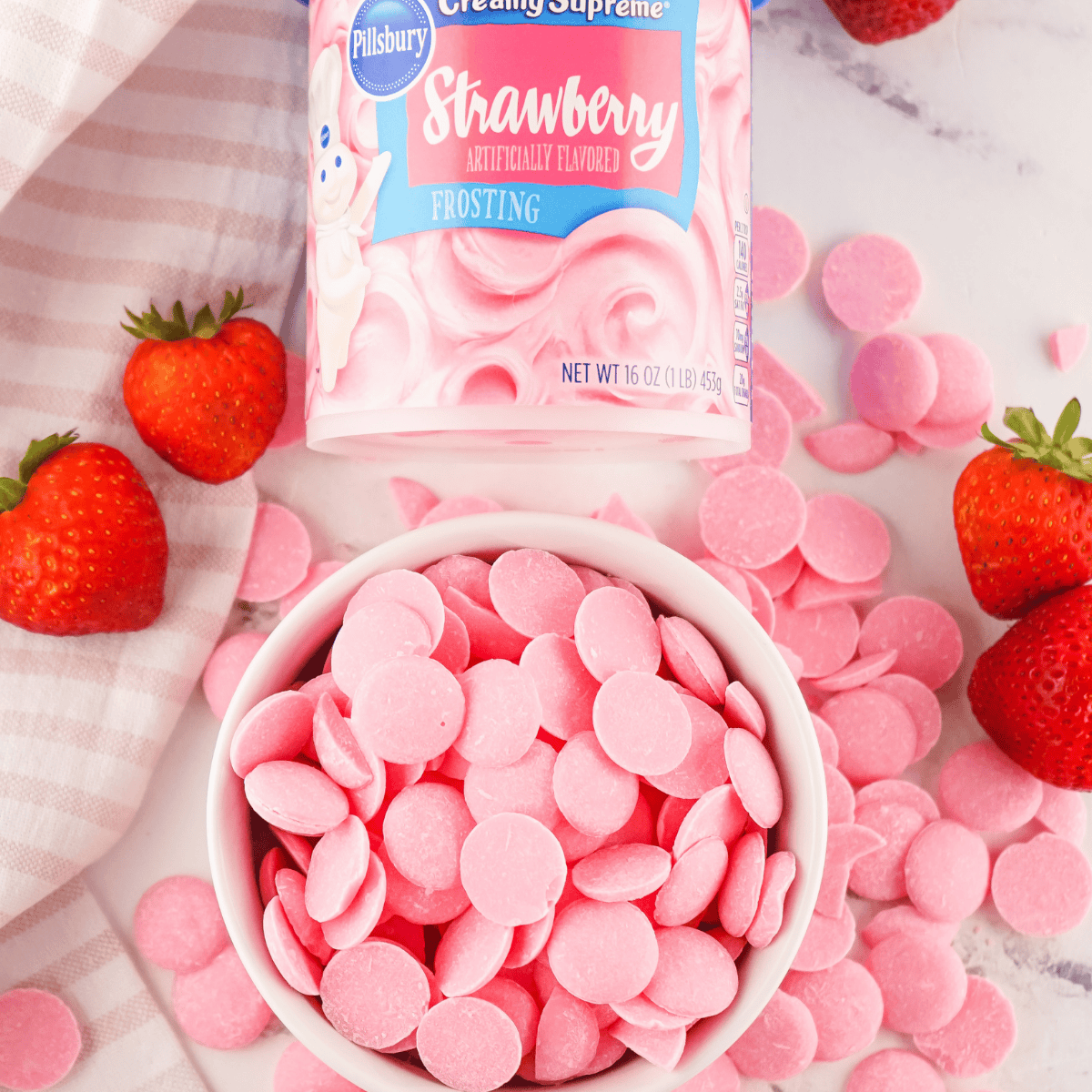 Easy Strawberry Fudge Recipe (No-Bake & Foolproof) - Fork To Spoon